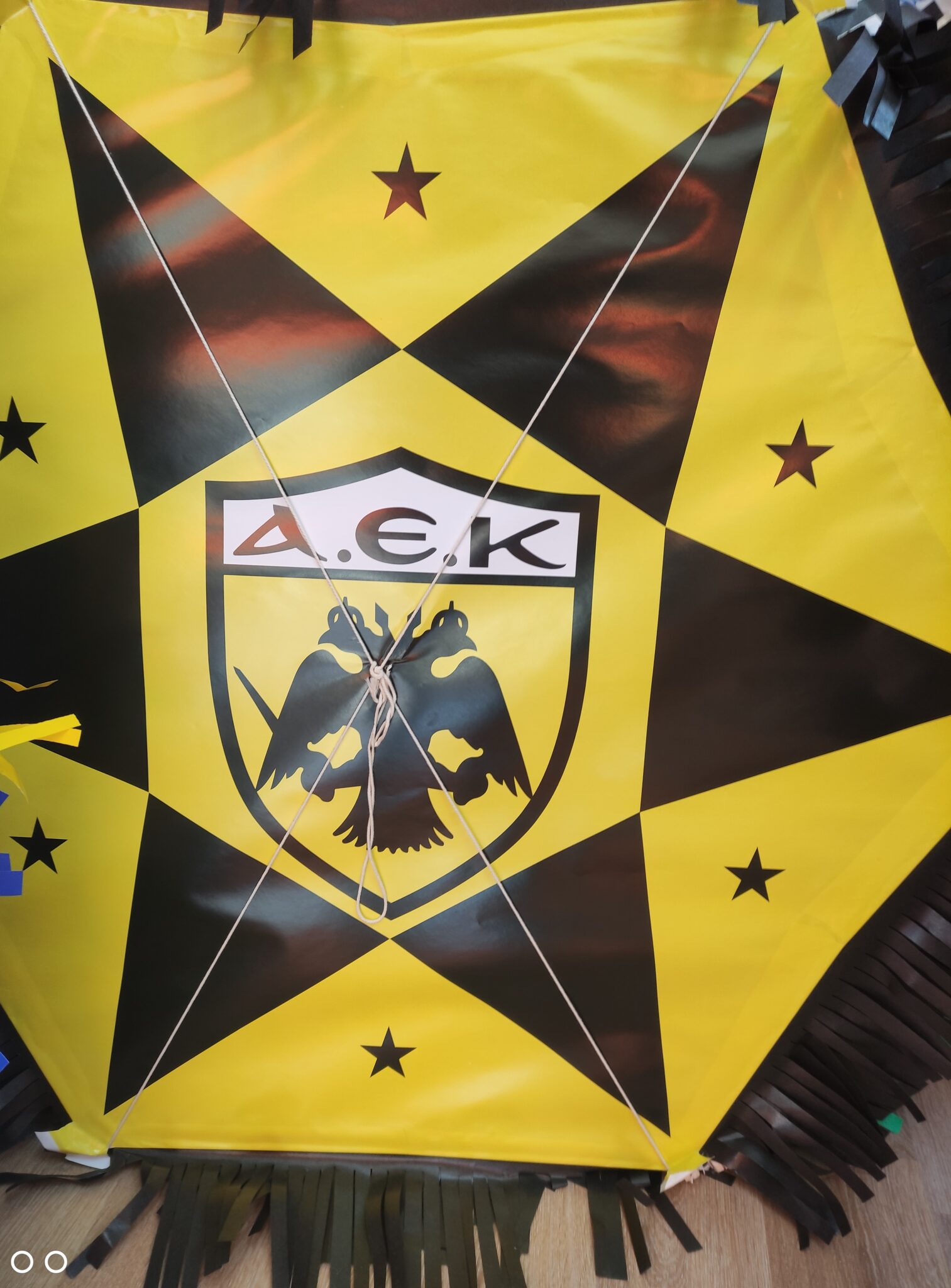ΧΑΡΤΑΕΤΟΣ ΧΑΡΤΙΝΟΣ ΟΜΑΔΕΣ 1μ. ΑΕΚ - Παιχνίδια, Παιδικά είδη